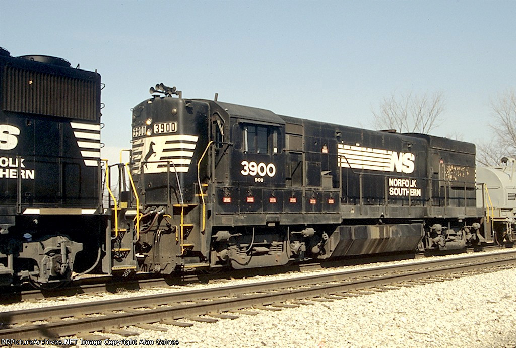 NS U23B 3900